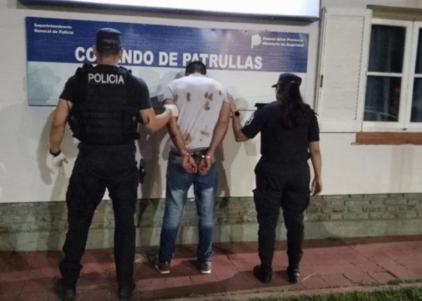 Olavarría Un Chico De 14 Años Fue Apuñalado En Una Pelea De Vecinos