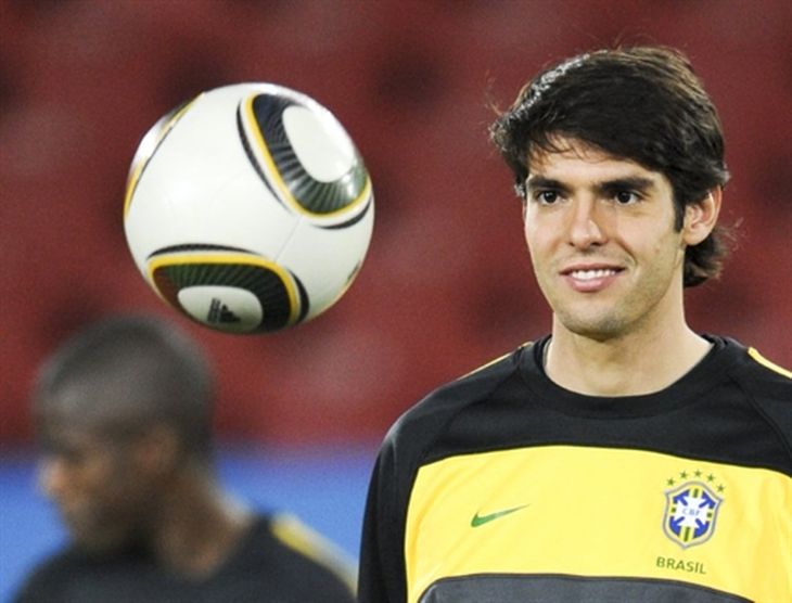 Mirá quién canta: Kaká se anima al micrófono en un tema de amor