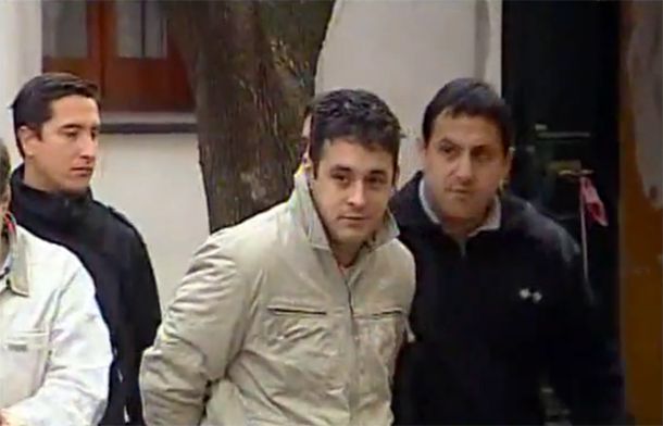 Los acusados por el triple crimen fueron trasladados a tribunales