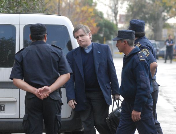 Confirman la condena a 15 años del padre Julio César Grassi