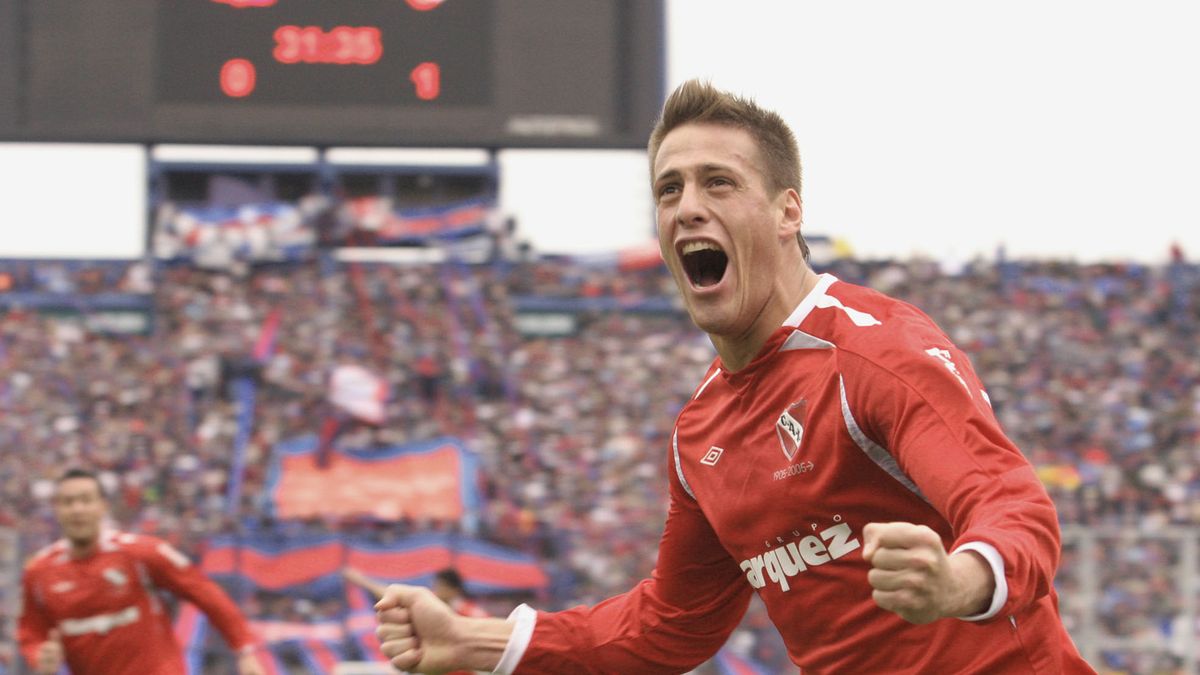 El exótico destino futbolístico de Germán Denis a sus 41 años