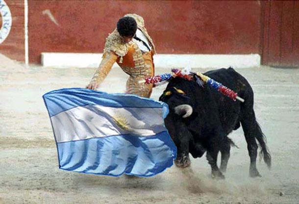 Argentinos, los extranjeros más emprendedores de España