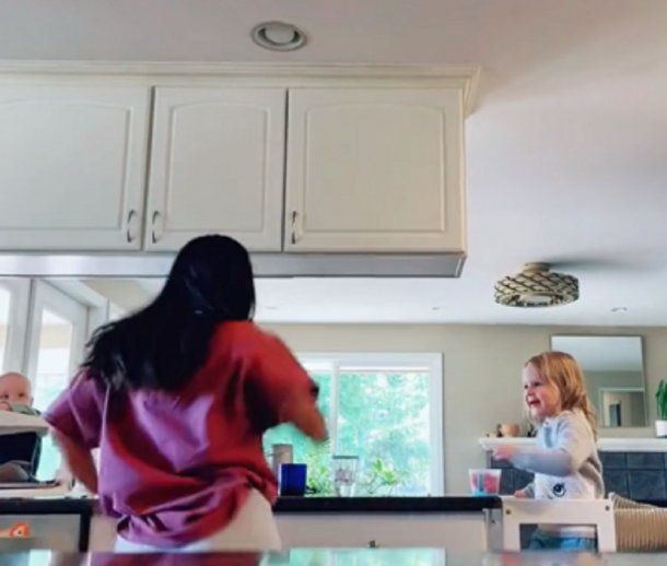 Niñera argentina en Estados Unidos es viral por enseñar cuarteto a los ...