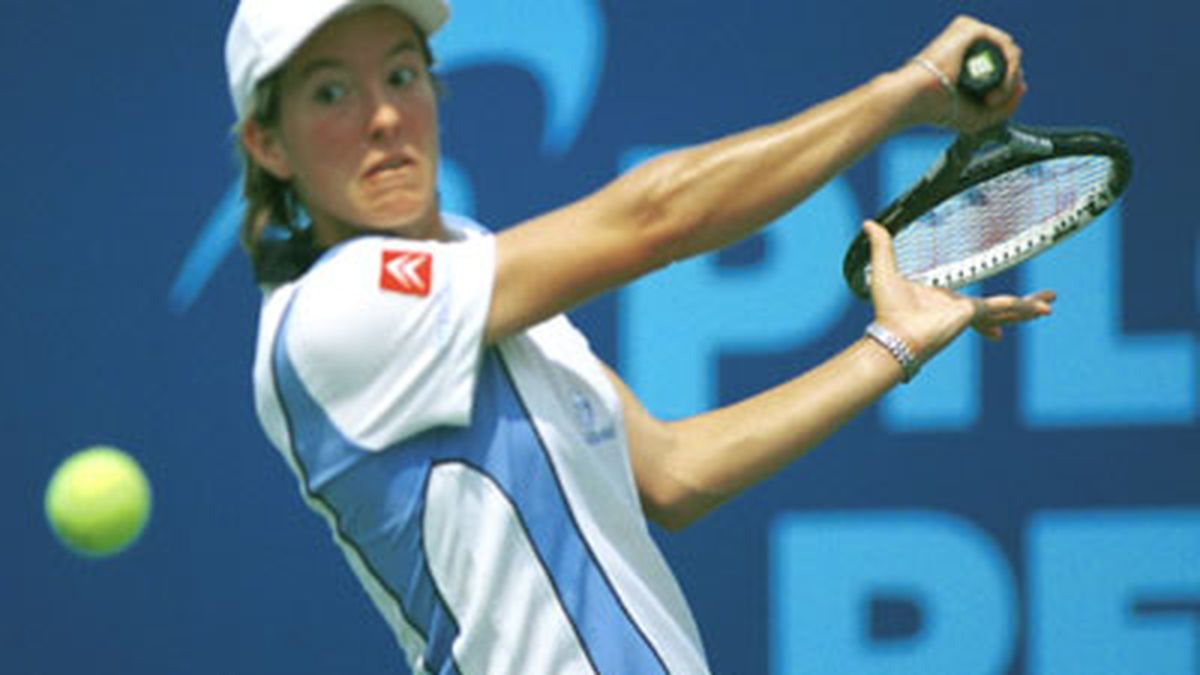 Henin se separó del marido y vuelve al tenis