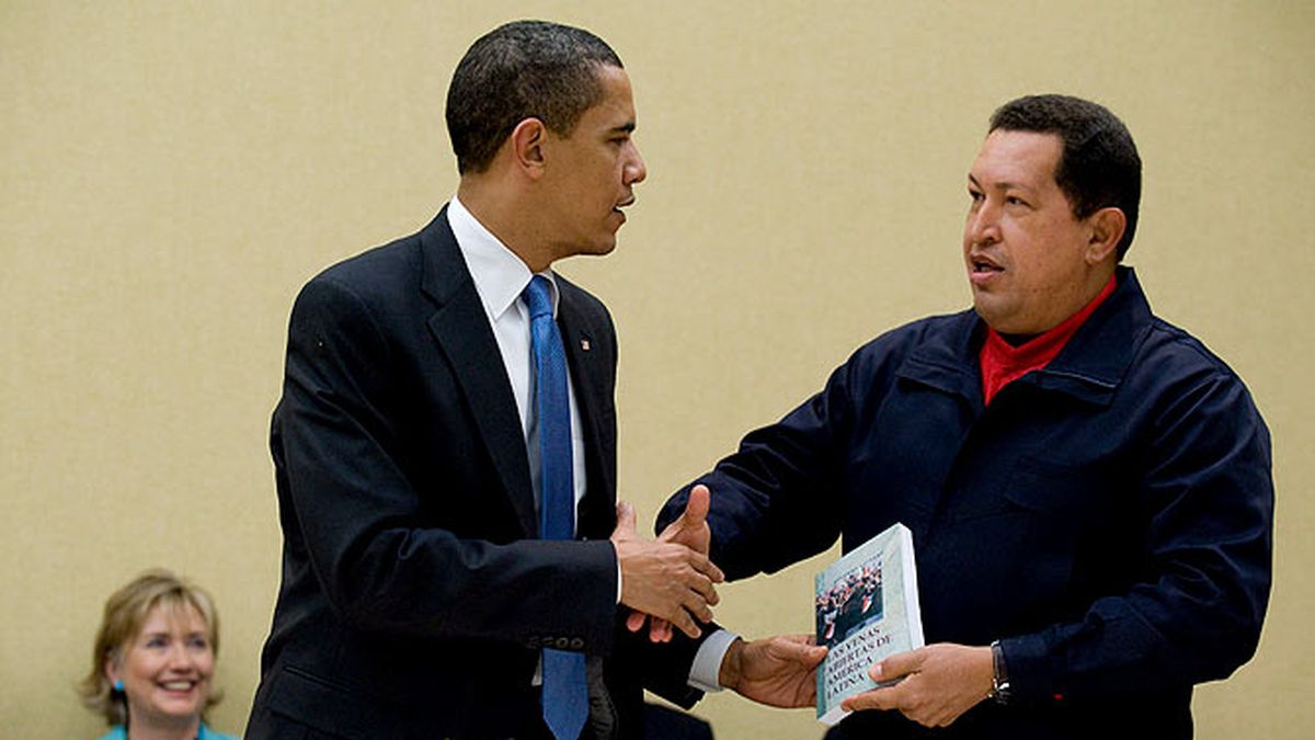 El libro que Chávez le regaló a Obama, segundo en ventas en los EE.UU.