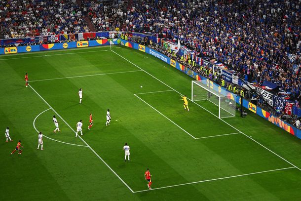 El tremendo golazo de Lamine Yamal para el 1-1 de España ante Francia