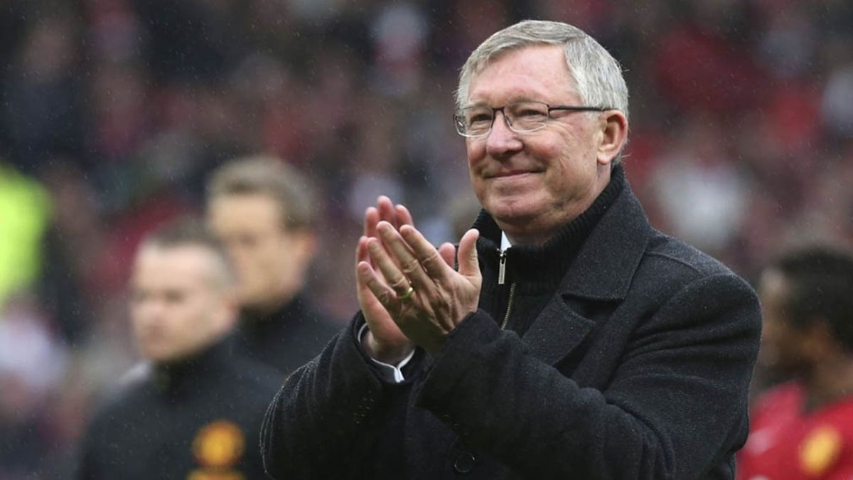 Alex Ferguson sufrió una hemorragia cerebral y fue operado