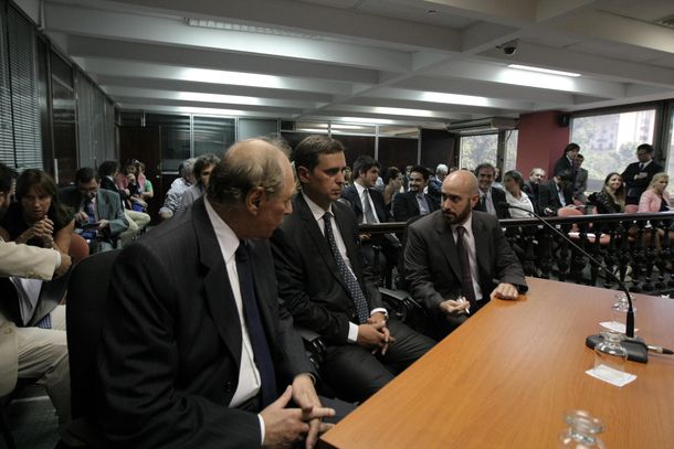 En la primera audiencia, pidieron la destitución del juez Axel López