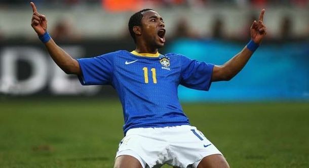 Robinho deja el Milan y vuelve a su primer amor