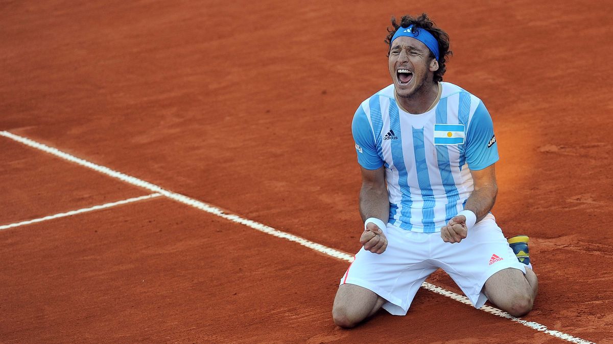 Mónaco se lució ante Simon e igualó la serie con Francia