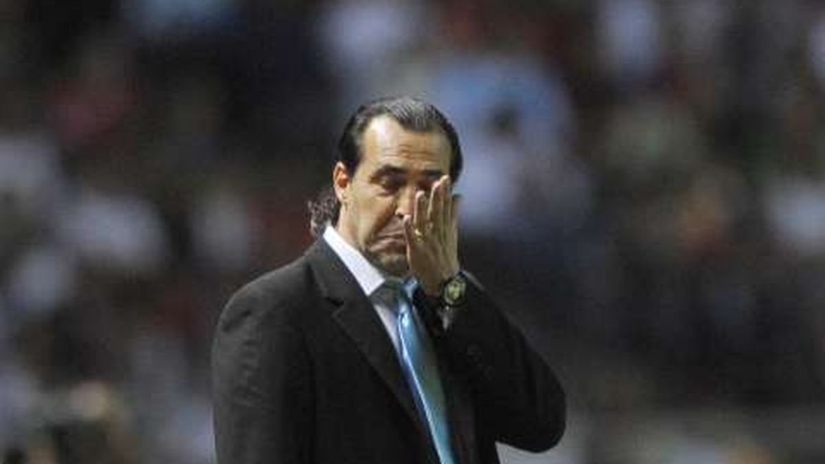 ¿Don Julio echa a Batista de la Selección?