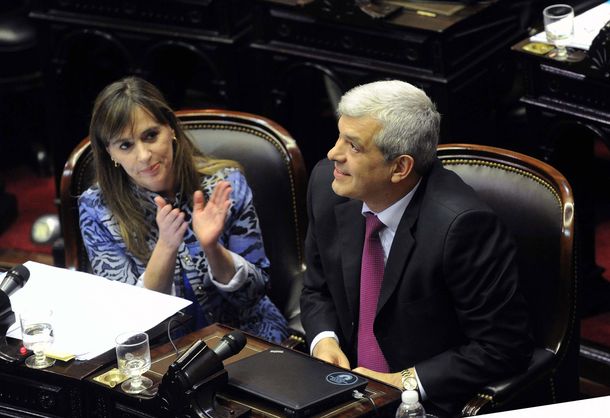 Domínguez continuará como presidente de la Cámara de Diputados