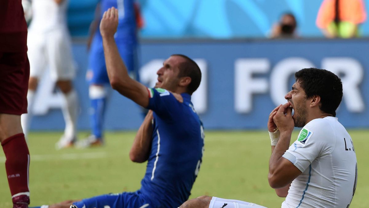 FIFA le inició un proceso disciplinario a Luis Suárez por morder a ...