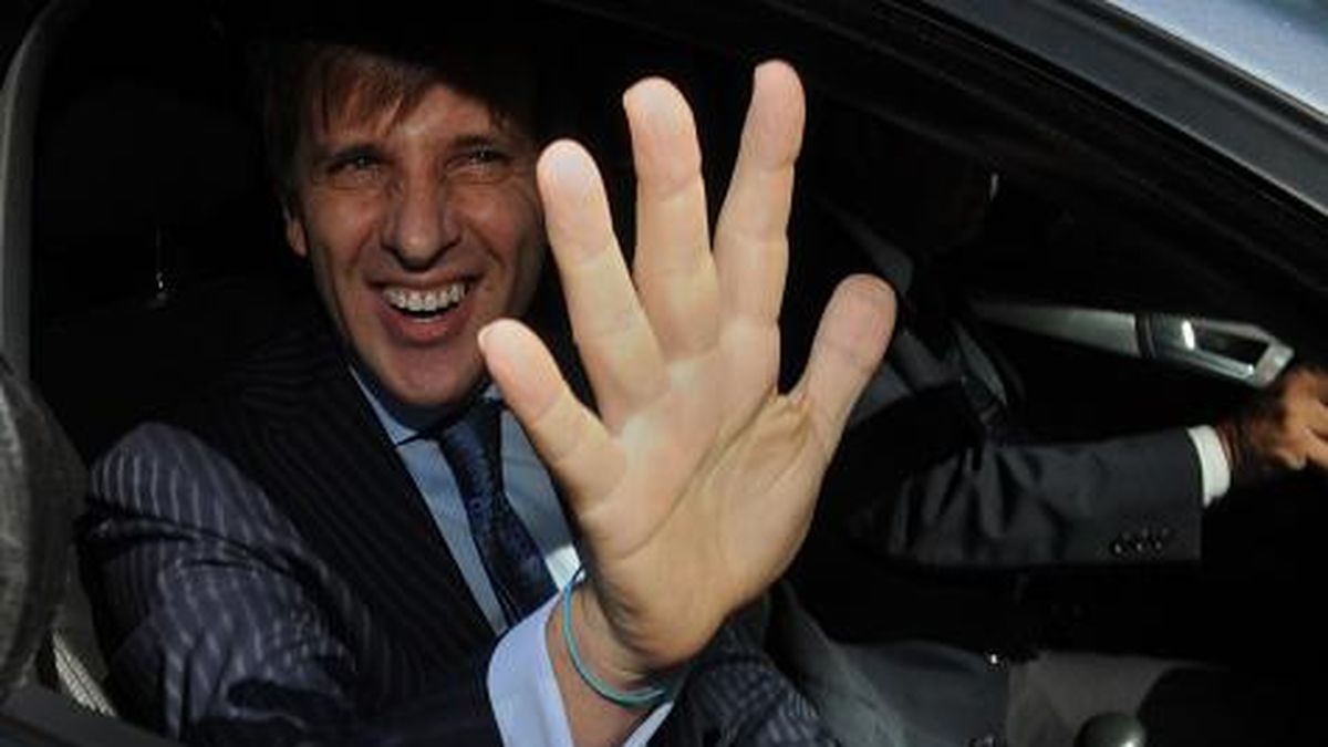 Redrado, otra vez con una rubia