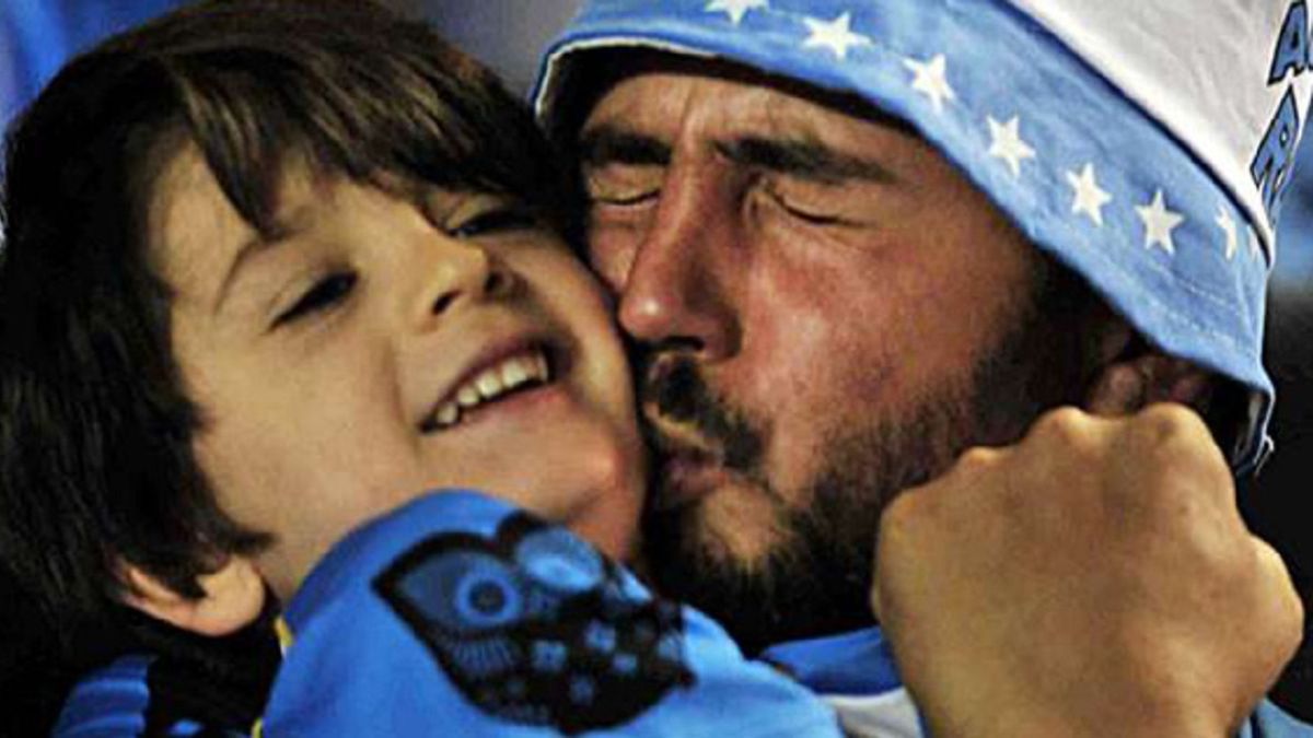 En nombre del ídolo: el video de Racing por el Día del Padre