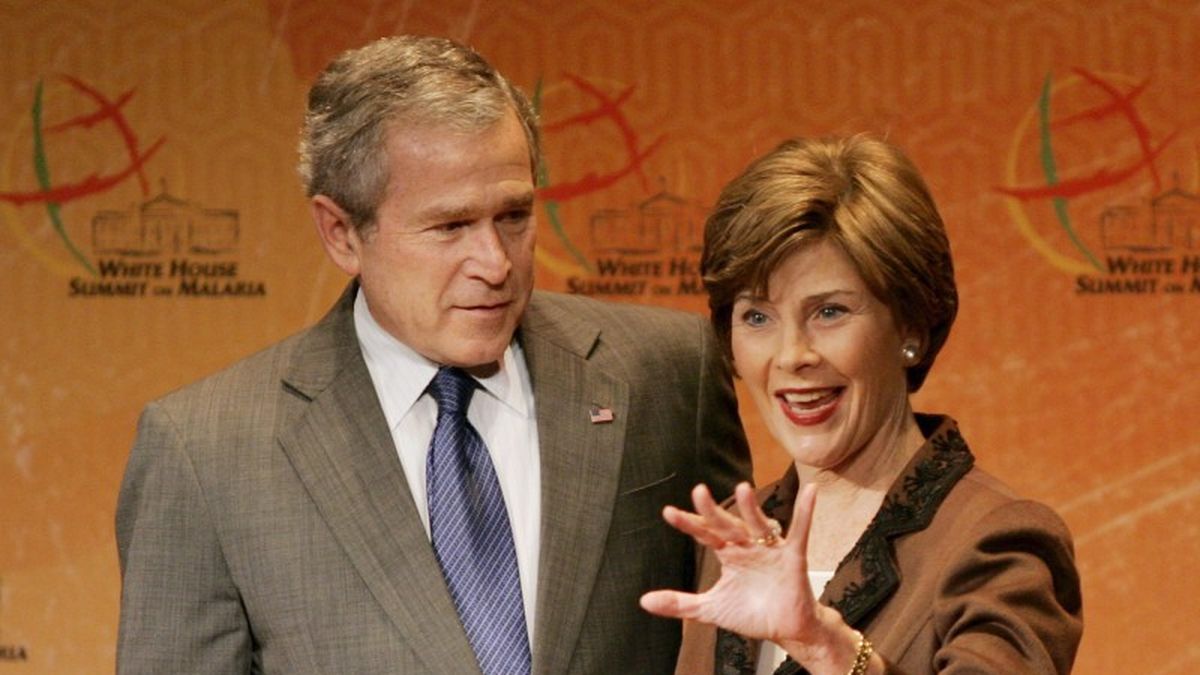 Laura Bush contra cáncer de piel
