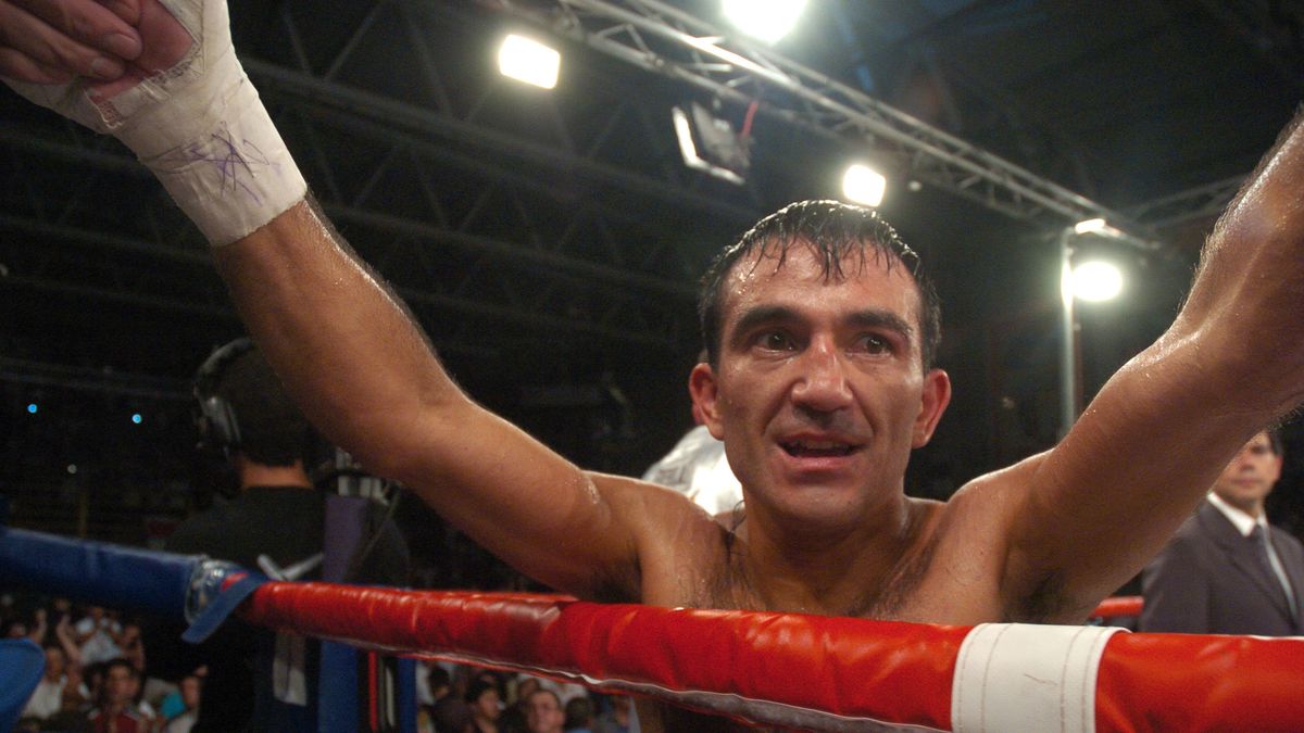 Narváez dio una cátedra en la mejor pelea de su carrera y retuvo su título