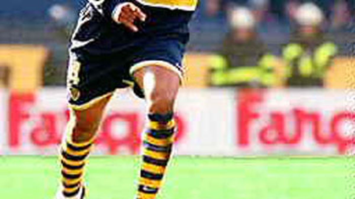 El peruano Solano quiere volver a jugar en Boca