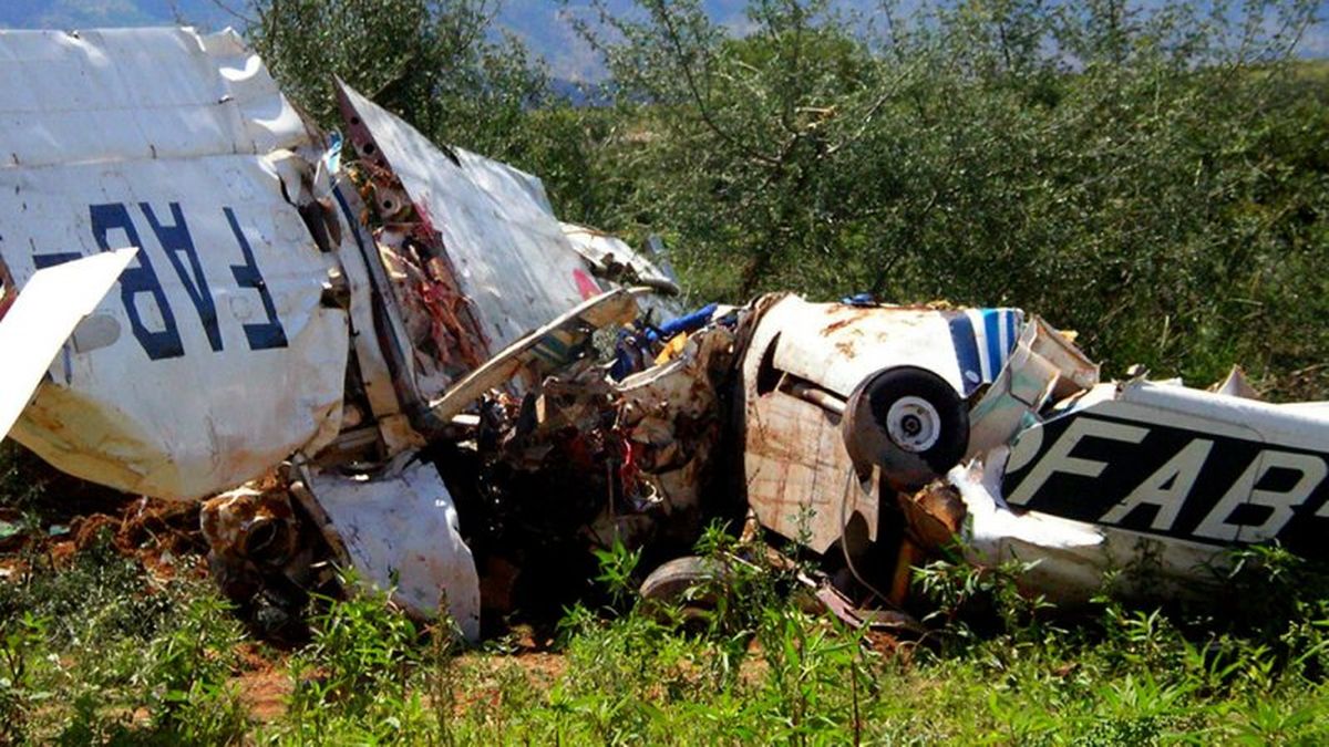 Ocho muertos al caer una avioneta en Bolivia