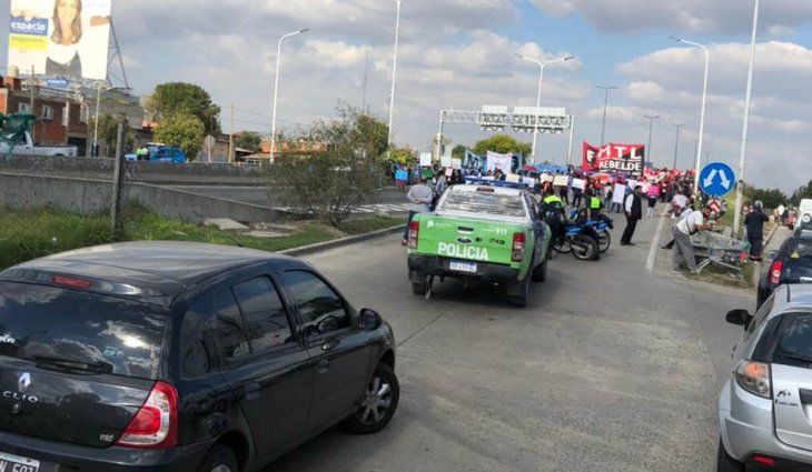Caos De Tránsito Por Un Corte Total En Puente La Noria