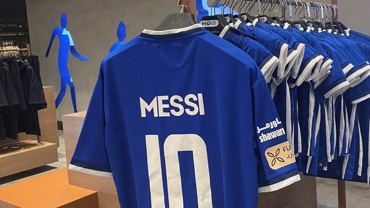 La particular camiseta de Lionel Messi que venden en Arabia Saudita: a ...