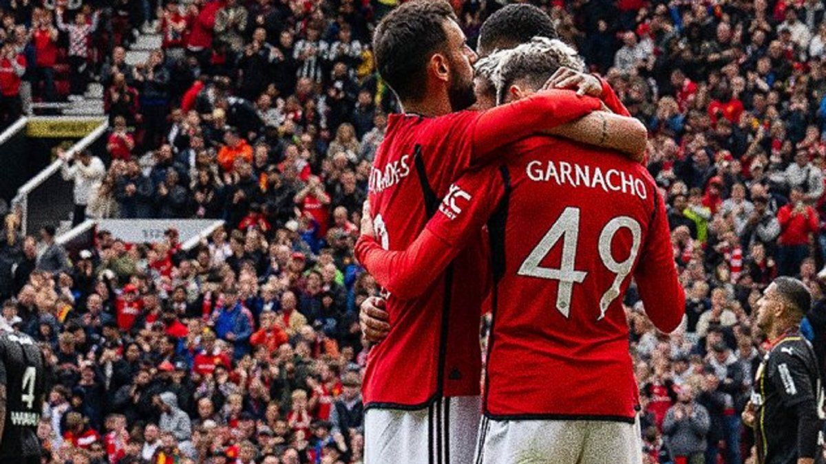 Alejandro Garnacho aportó una asistencia en el triunfo del Manchester ...