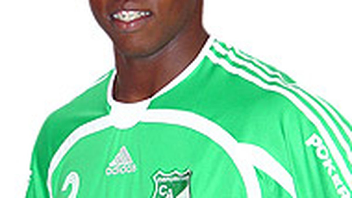 El defensor colombiano Nelson Rivas pasó a River