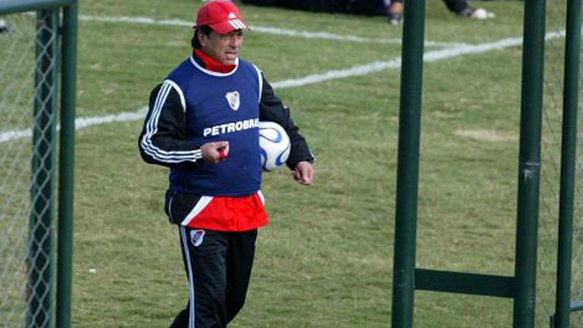 Passarella volvió a las prácticas tras la gripe