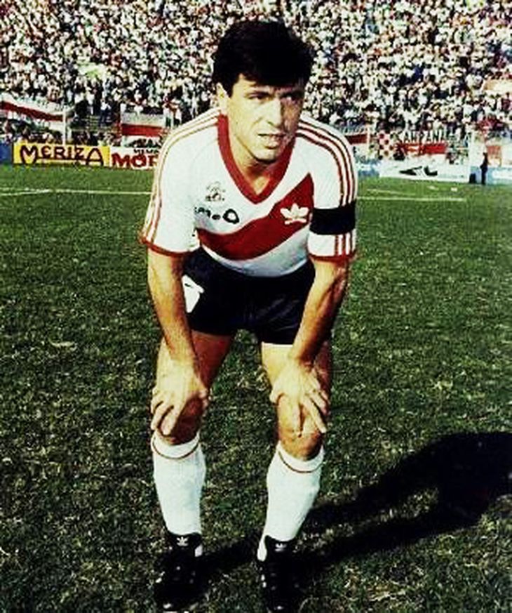 Passarella, el segundo defensor más goleador de la historia