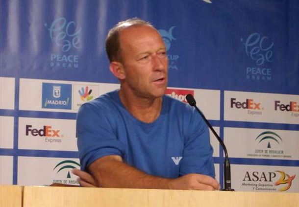 Betis contrató a Gabriel Calderón y ya son cuatro los técnicos ...