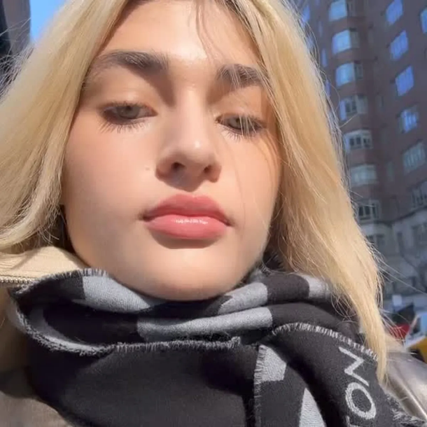 Marta Fort apuesta a la microbikini XXS desde las playas de Tulum