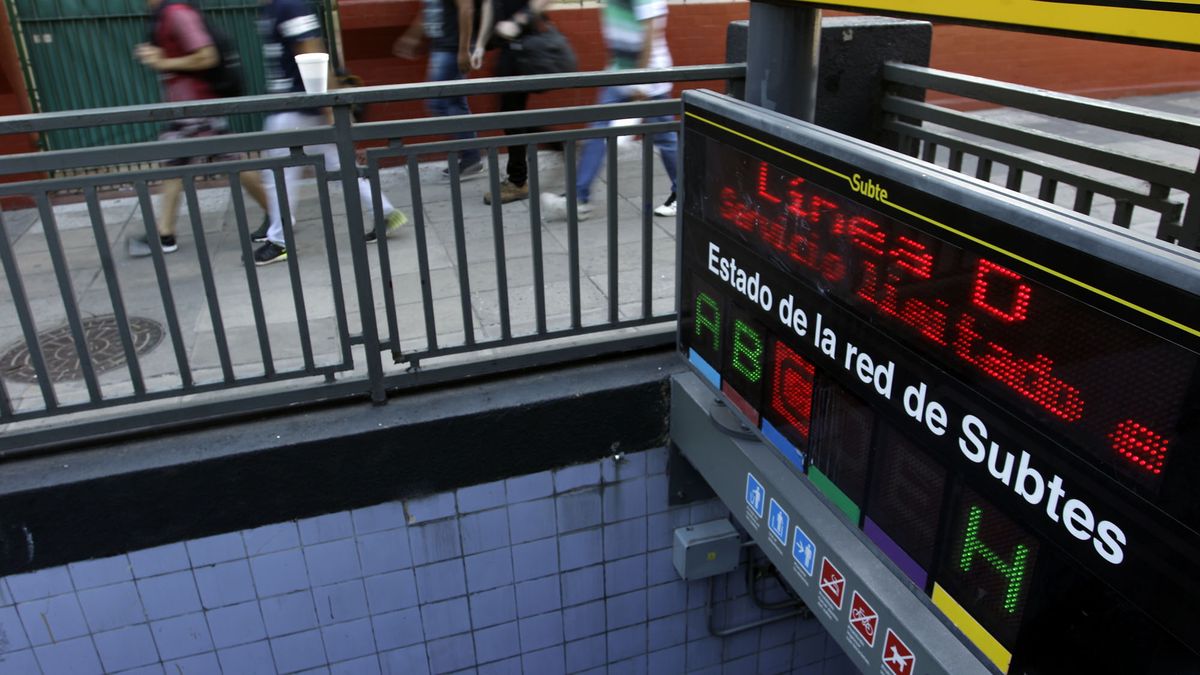 La línea C de subtes funciona con normalidad