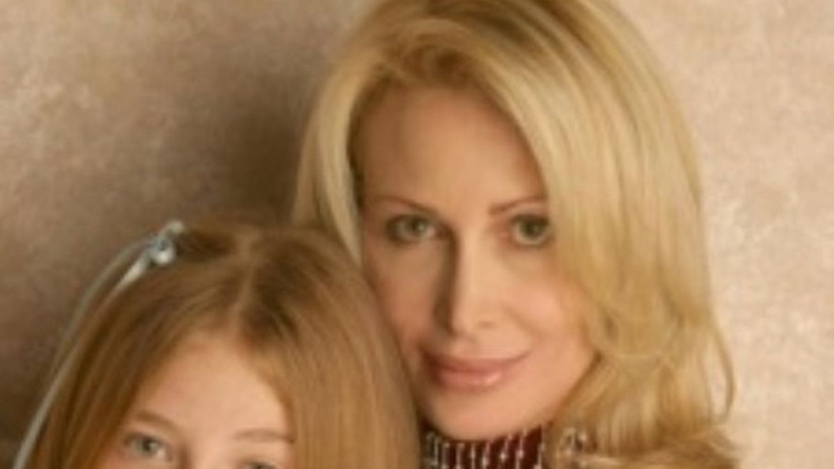 VIDEO: Se hizo una cirugía para verse más linda y joven pero terminó ...