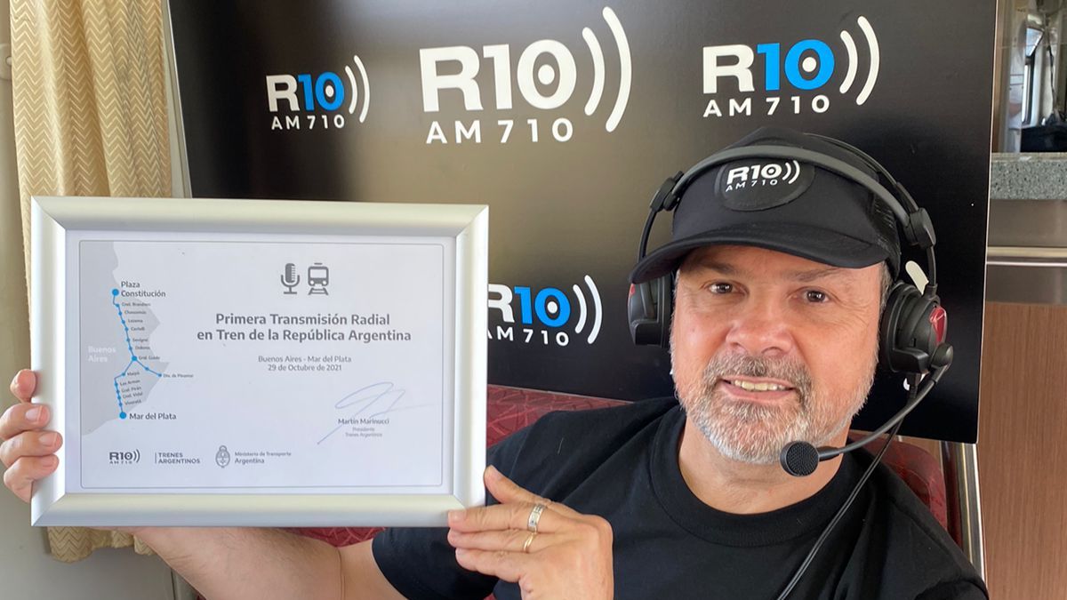 Radio 10 transmitió su programación desde el tren que va de Buenos ...