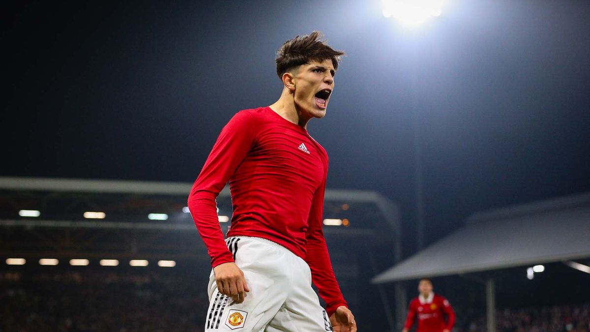 Los memes por el nuevo look de Alejandro Garnacho