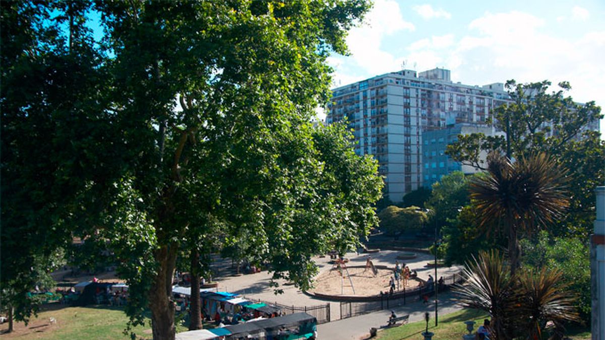 Más Parques Y Plazas De La Ciudad Tendrán Rejas Y Cerrarán De Noche