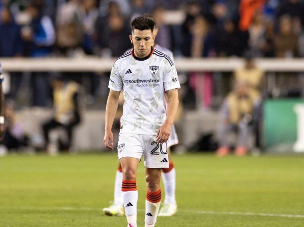 Alan Velasco se acerca otra vez a Boca: qué falta para que se haga el pase