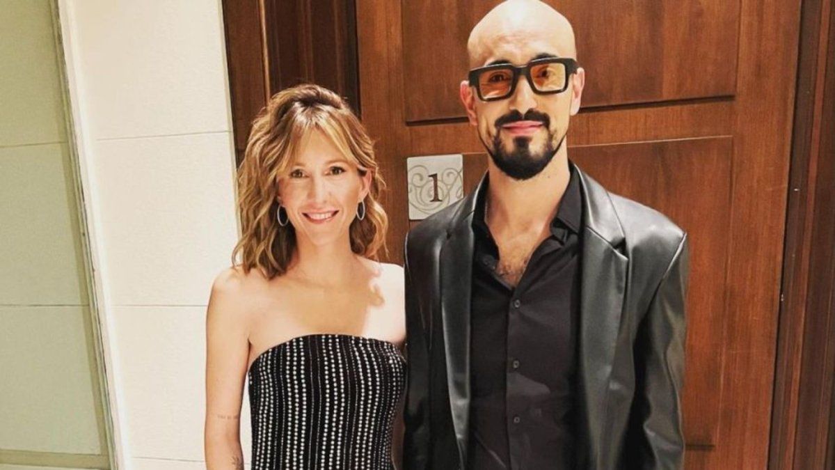 El mensaje romántico de Abel Pintos a Mora Calabrese en su aniversario ...