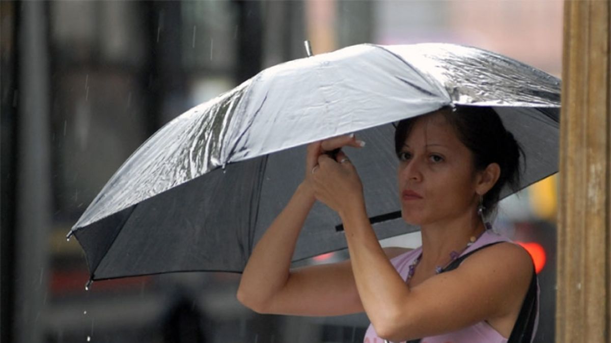 Chaparrones y tormentas aisladas para la Capital