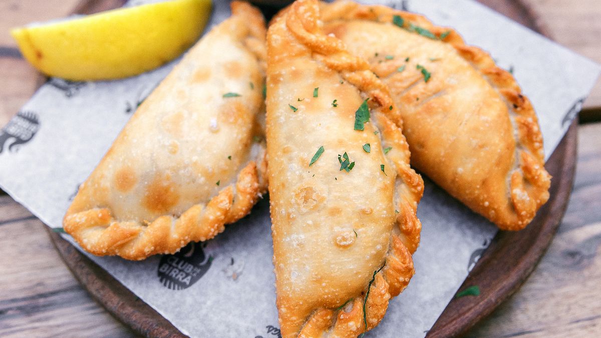 El truco casero para hacer las empanadas y que no se peguen en la asadera