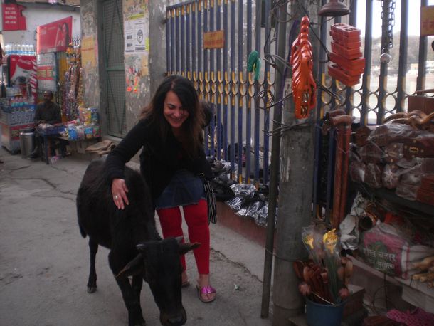 La exótica vida de Daisy May Queen en la India