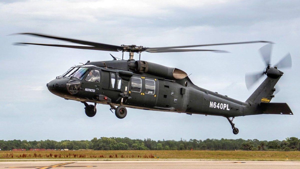 Así es un Black Hawk, el helicóptero militar que chocó con un avión de American Airlines en ...