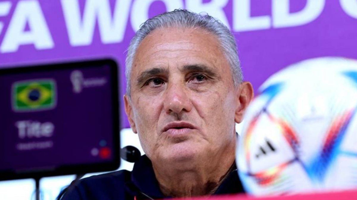 Tite se plantó ante las críticas por los bailes y defendió la ... Tite se plantó ante las críticas por los bailes y defendió la ...