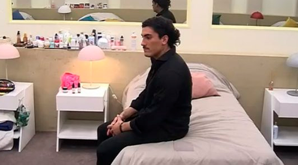 Tomás Holder vuelve a Gran Hermano y se ríe de su propio meme