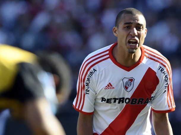 David Trezeguet festejó el pase a la final de Francia: la furia de los ...