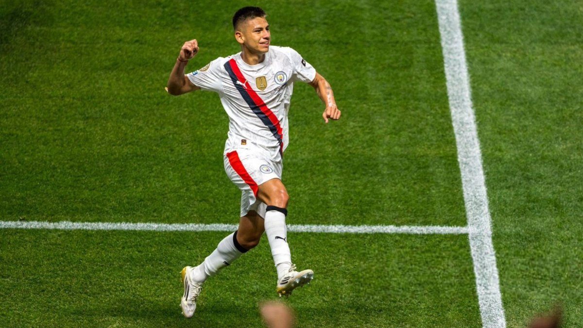 El Diablito Echeverri podría dejar Manchester City: dónde sigue su carrera