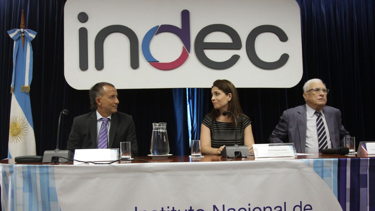 A la espera del índice de inflación, el Indec dio a conocer su primer dato