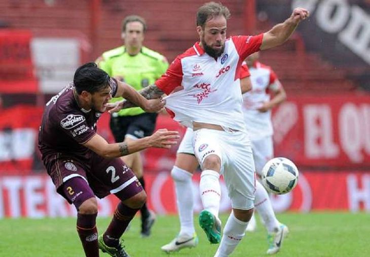 El adiós del Pocho: Insúa anunció su retiro del fútbol a los 36 años