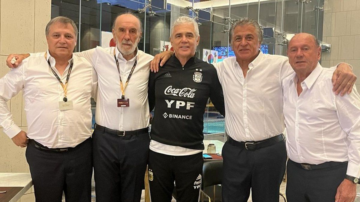 El apoyo de los campeones del 78 a Argentina antes del partido contra ...