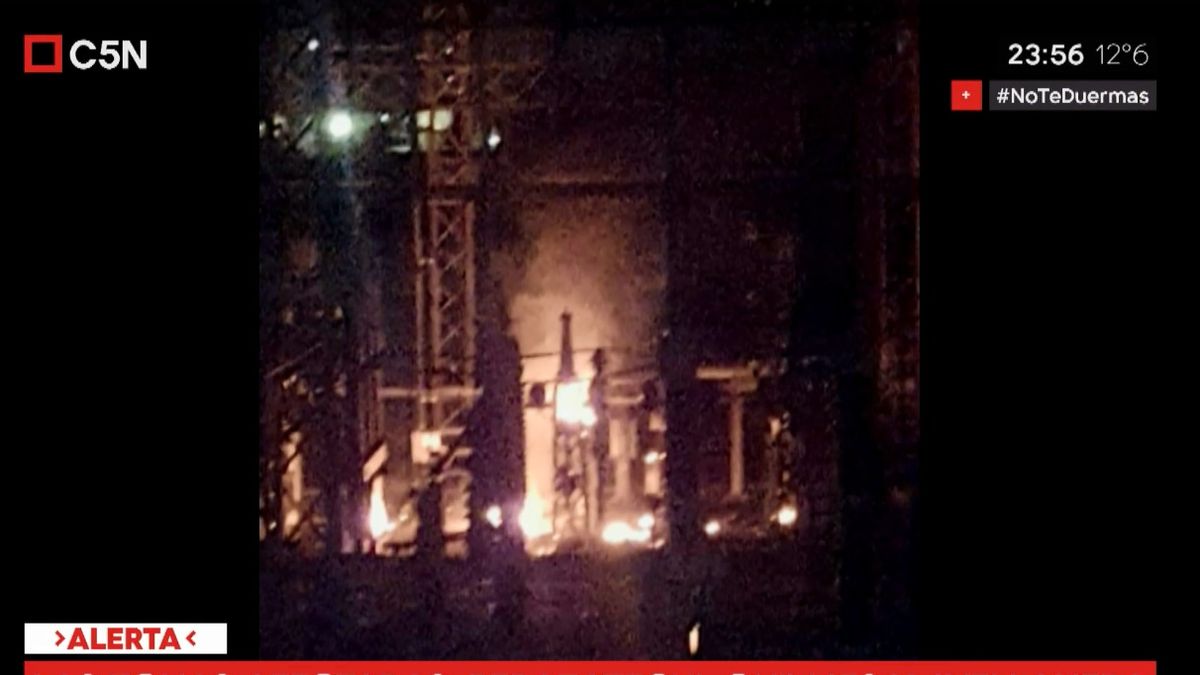 Un Incendio en la usina de Dock Sud causó un gran apagón en la zona sur ...